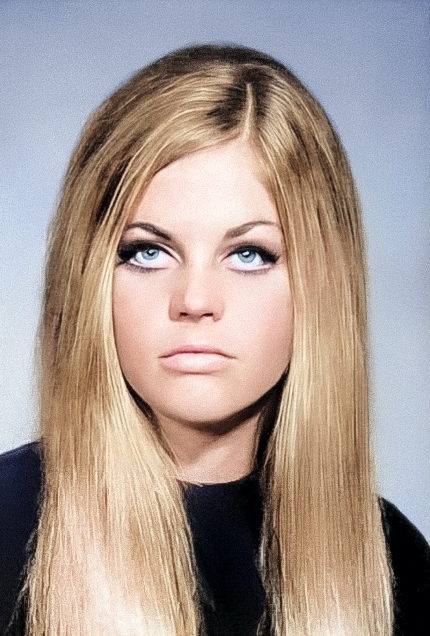 Picture of Candice Rialson