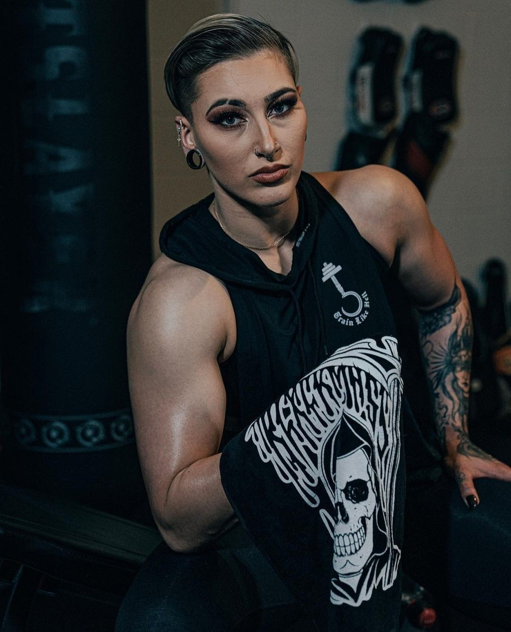 Picture of Demi Bennett