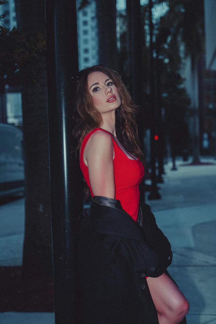 Hailey Alison picture