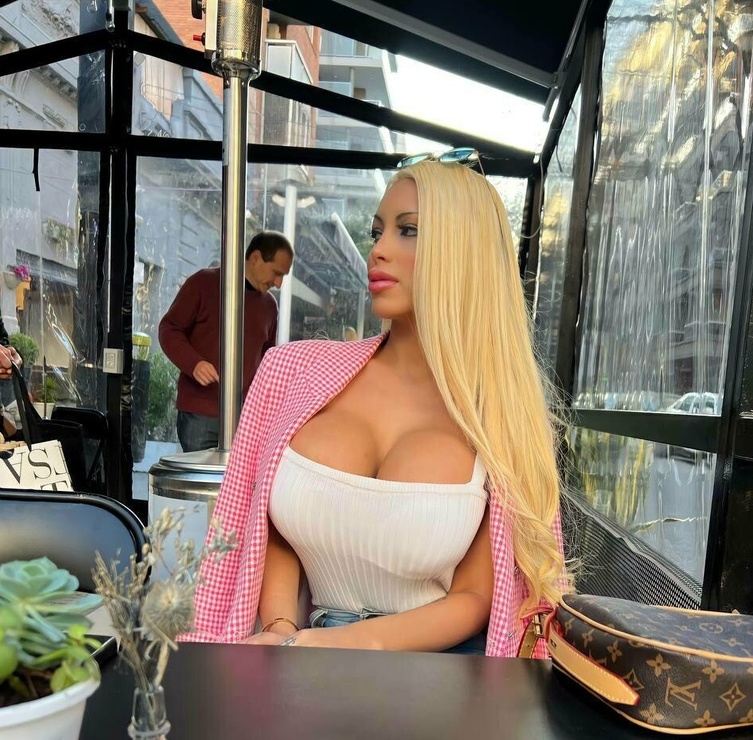 Picture of FLORENCIA CHILO