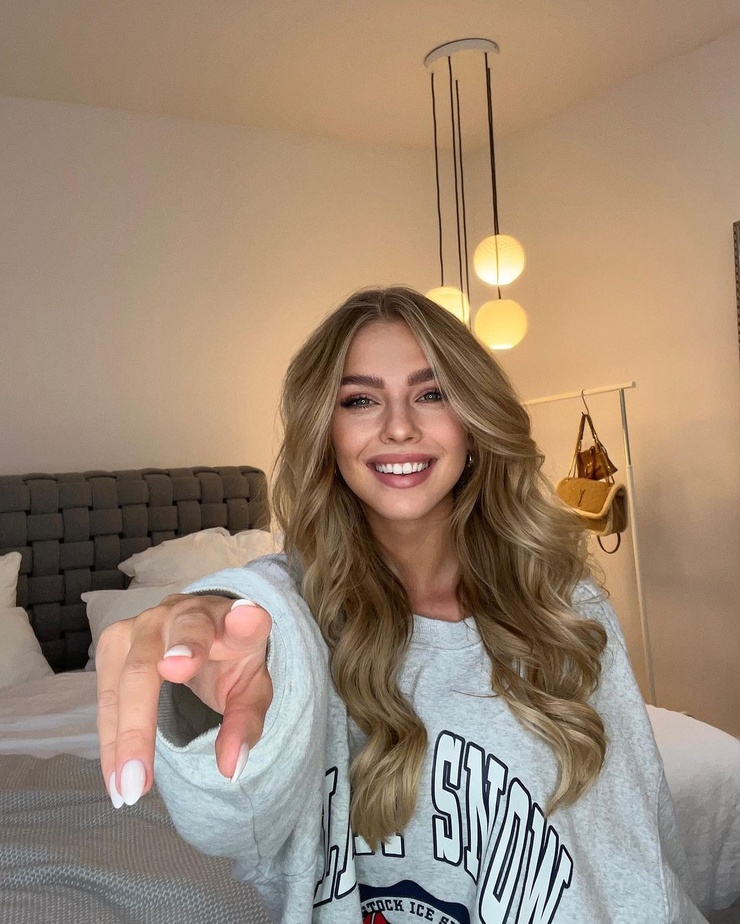 Image of Alexa Breit