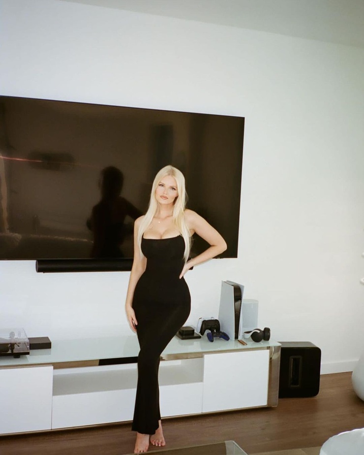 Picture of Zienna Eve