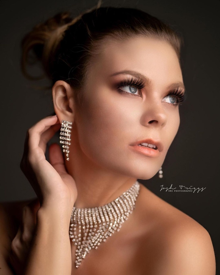 Image of Emma Young ( Model)