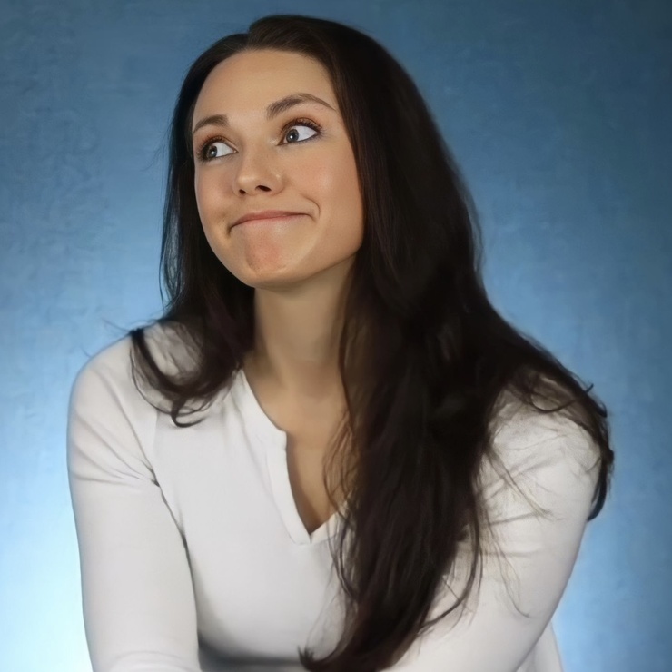 Danielle Rose Russell picture