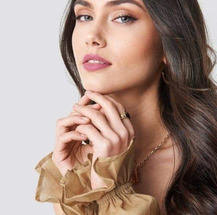 Picture of Victoria Brono