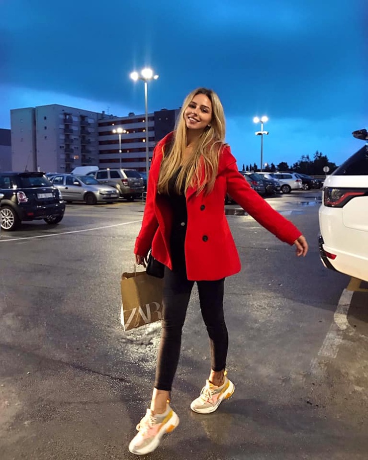 Picture of Ines Nikić (model)