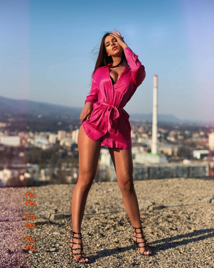 Ines Nikić (model) image