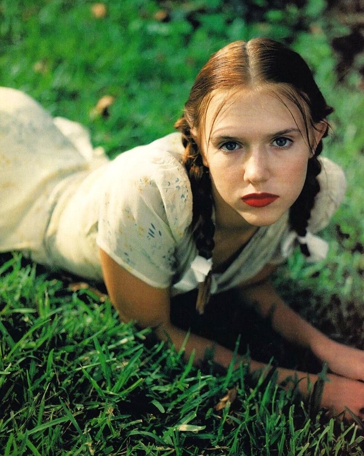 Image of Dominique Swain