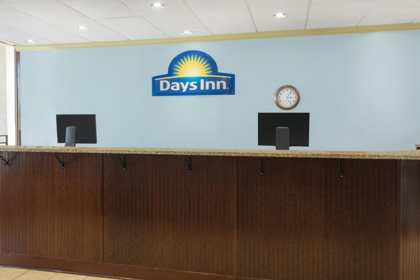 Days Inn image