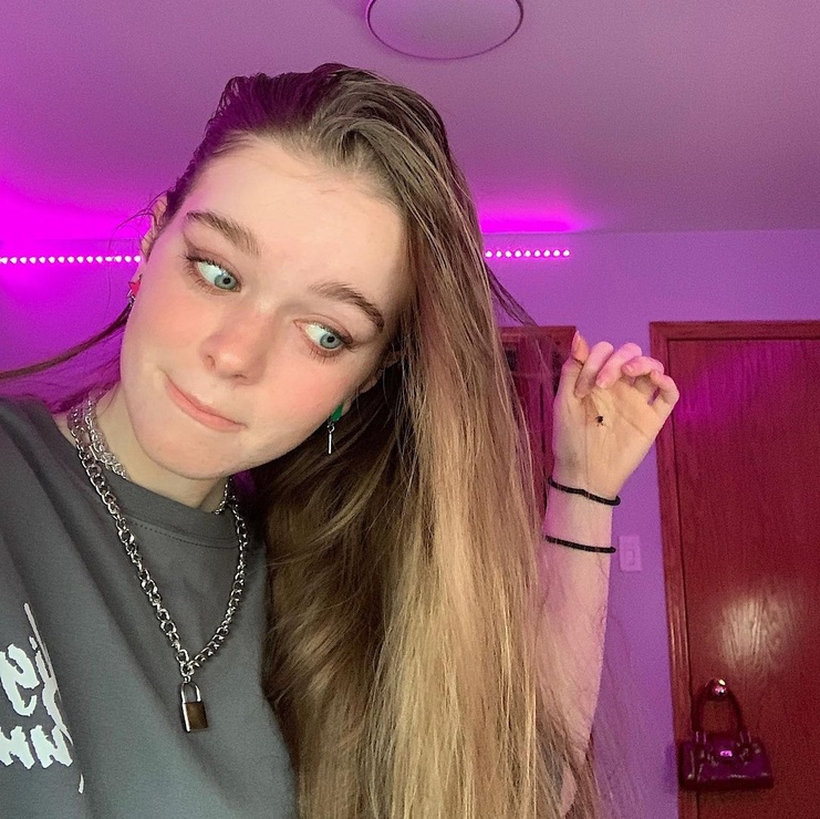 Summer H. Howell image