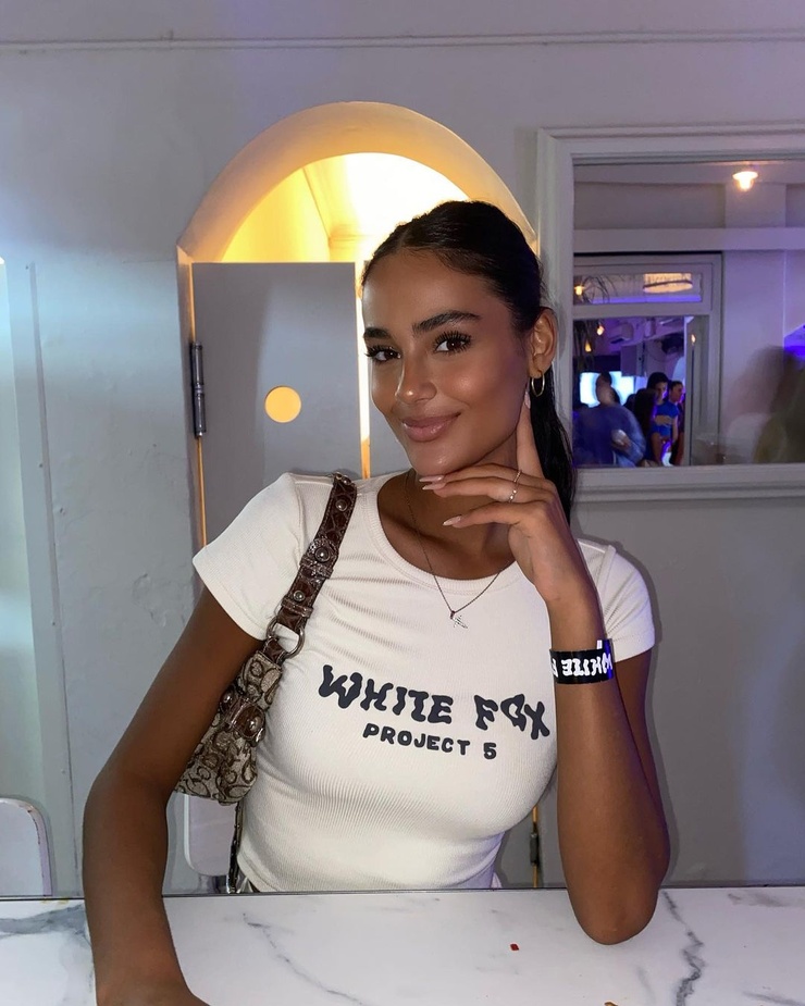 Picture of Hope Kelesis