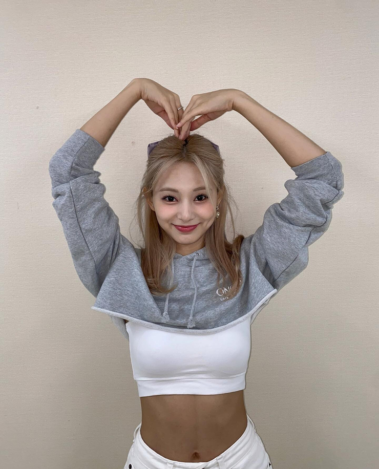 Picture of Chou Tzu-yu (Tzuyu)