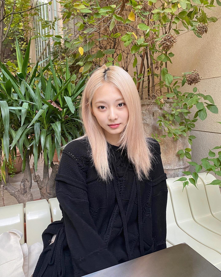 Picture of Chou Tzu-yu (Tzuyu)