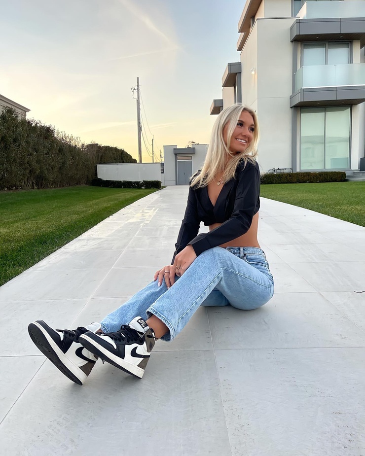 Picture of LIV NOWAK