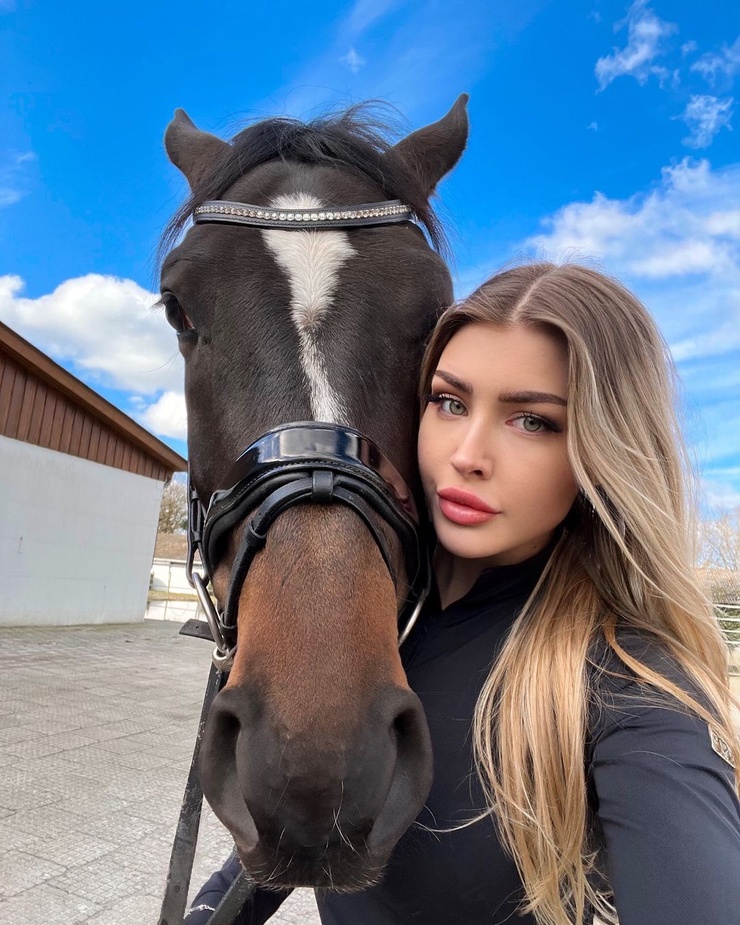 Picture of Annchen Augustine