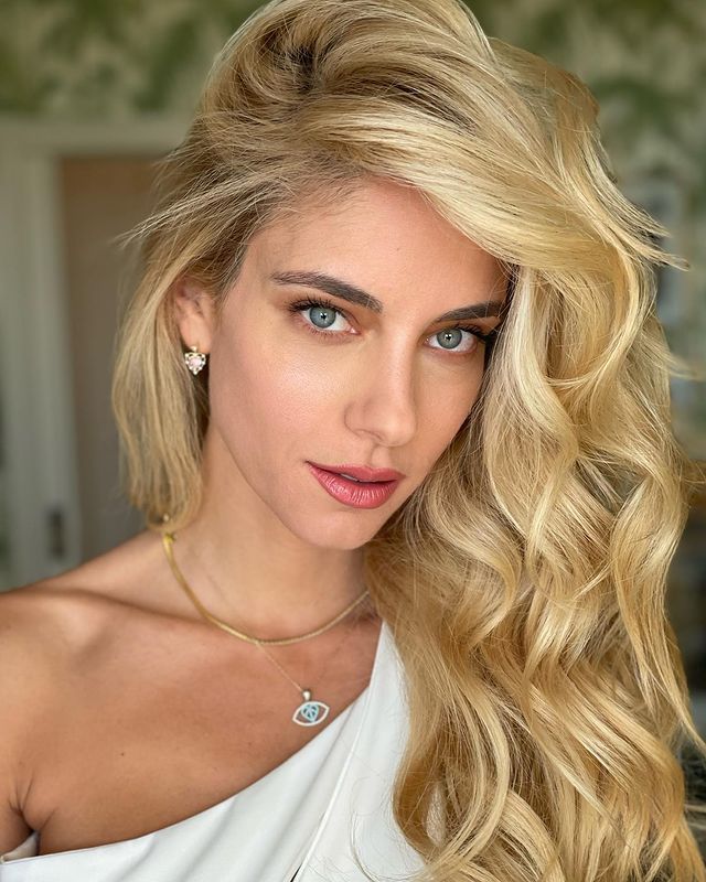 Doukissa Nomikou picture