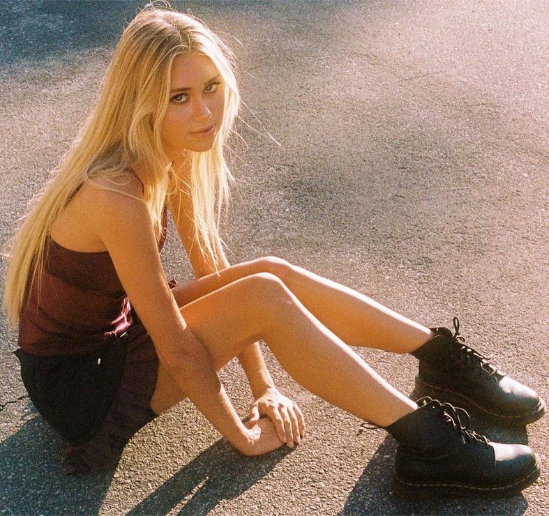 Emily Skinner picture