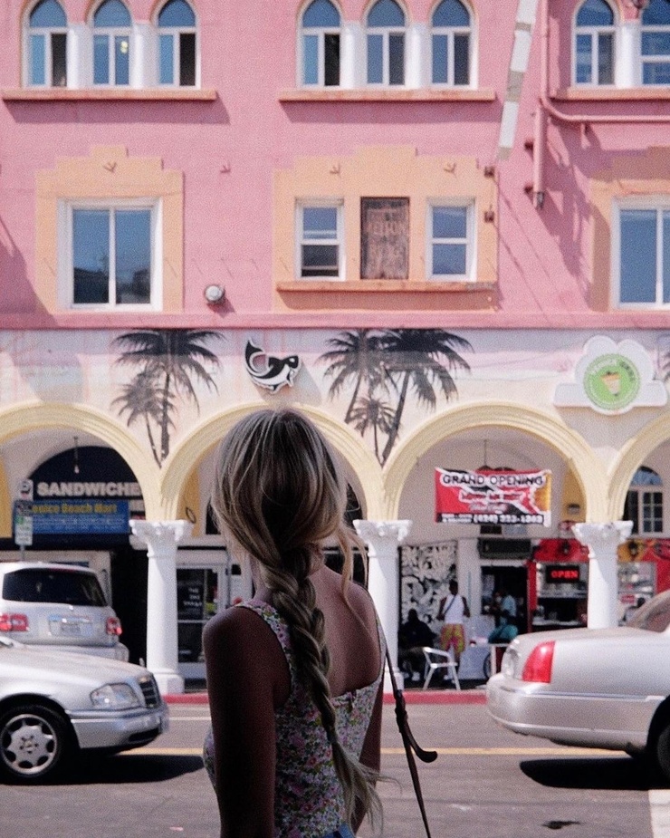 Picture of Janae Roberts