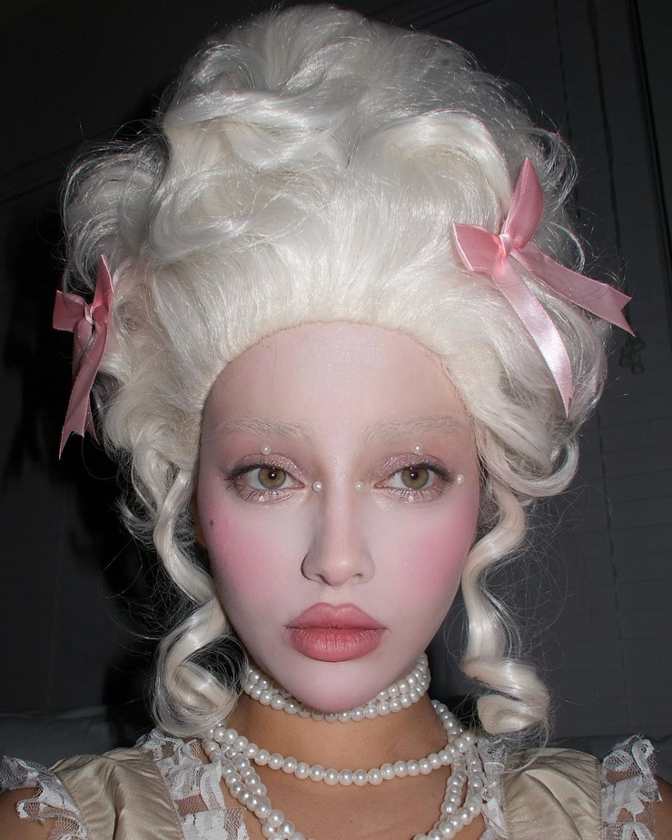 Picture of Isabel Rose