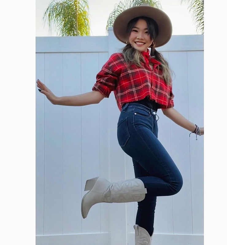 Picture of Miya Cech