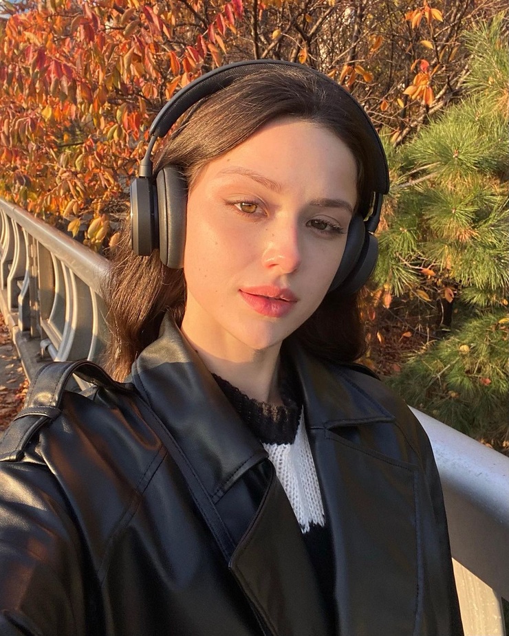 Picture of Lisa Rosh