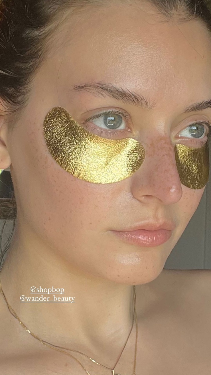 Jessica Clements image