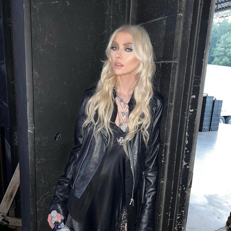 Picture of Taylor Momsen