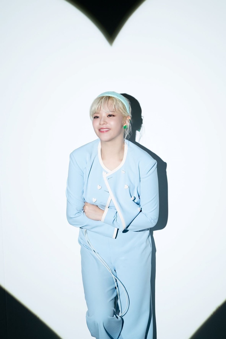 Yoo Jeong Yeon image