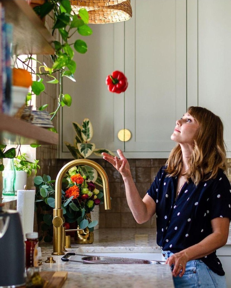 Picture of Julianna Guill