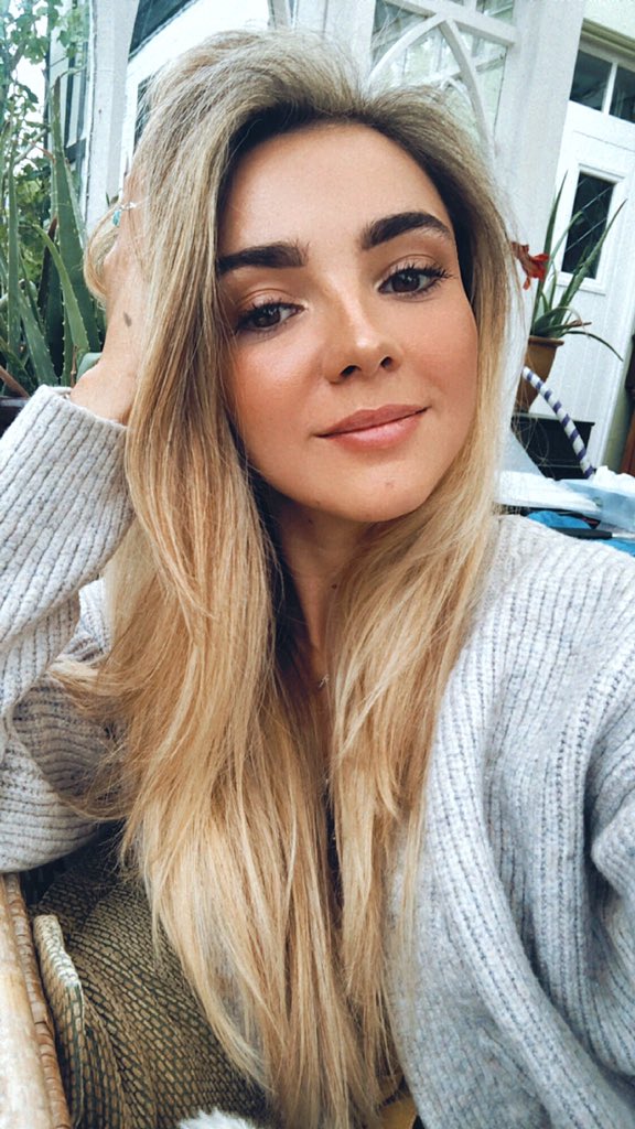 Listal - List the stuff you love! Movies, TV, music, games and books