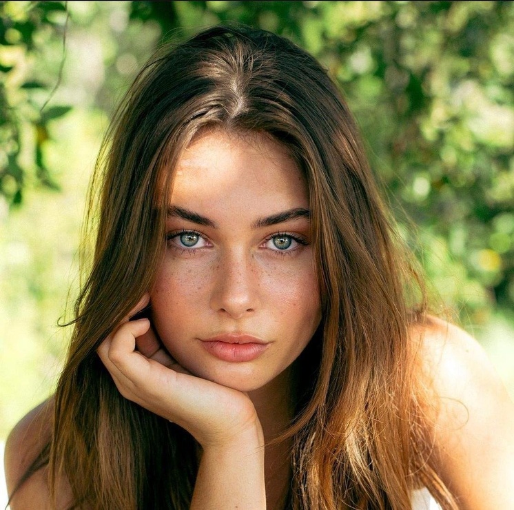 Picture of Taylor Morland (model)