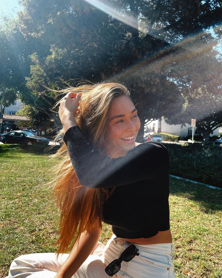 Taylor Morland (model) picture