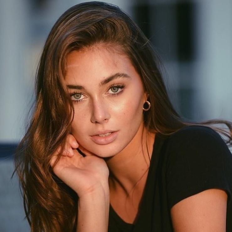 Picture of Taylor Morland (model)