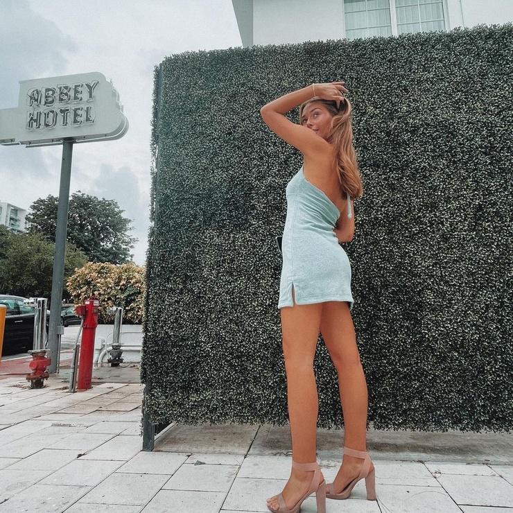 Taylor Morland (model) picture