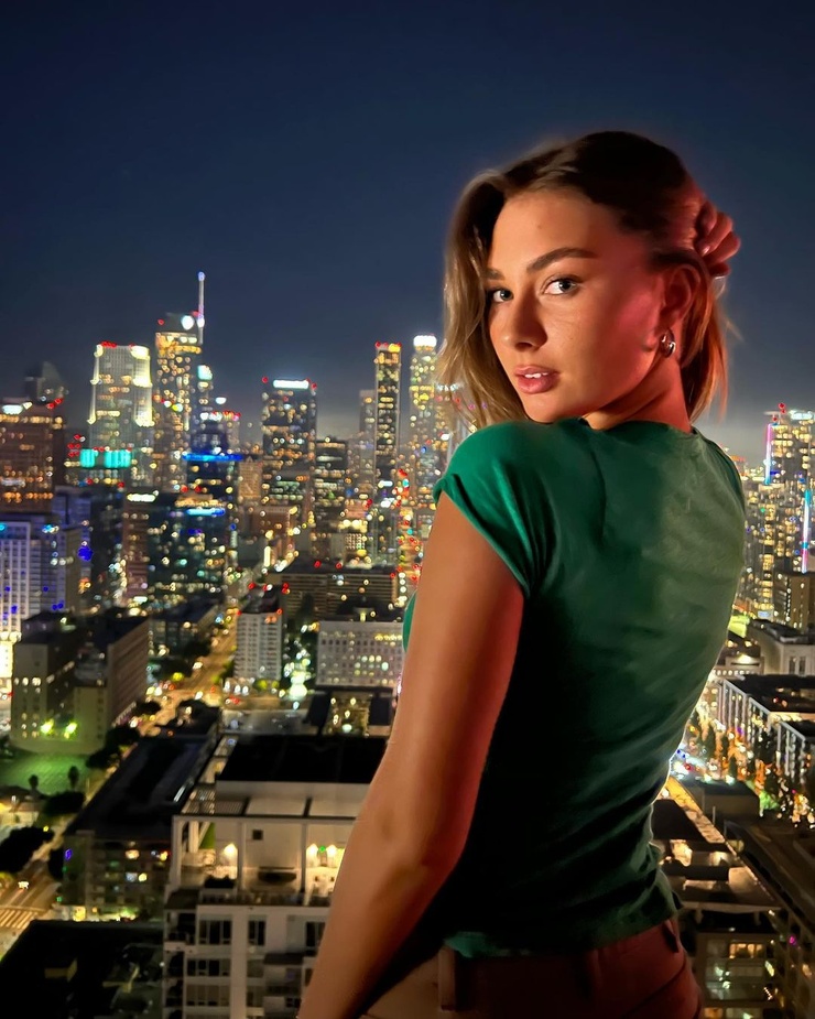 Image of Taylor Morland (model)