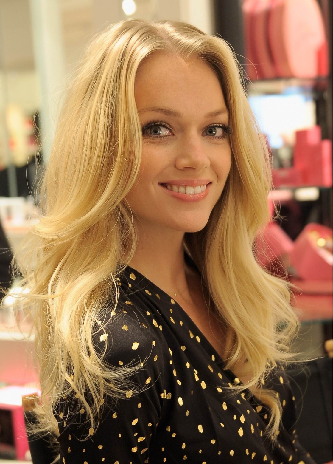 Picture of Lindsay Ellingson