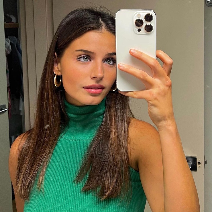 Picture of Stephanie Mandich