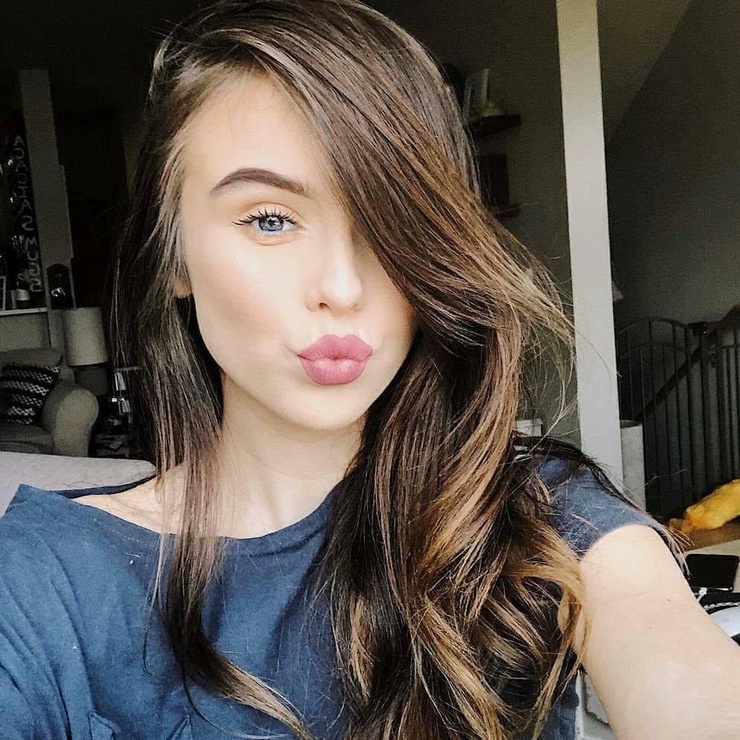 Acacia Brinley image