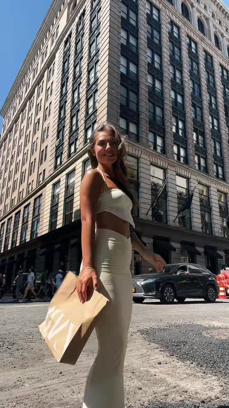 Picture of Caitlin Carmichael