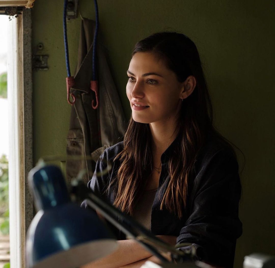 Picture of Phoebe Tonkin