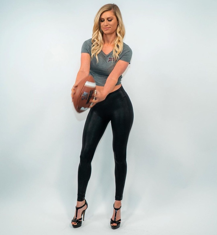 Picture of Kayce Smith.