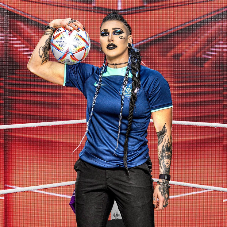 Picture of Demi Bennett