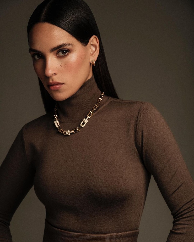 Picture of Adria Arjona
