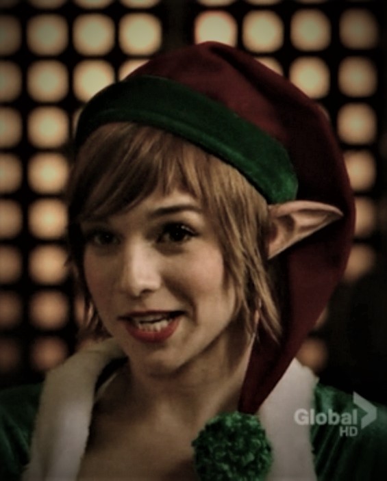 Picture of Renée Felice Smith