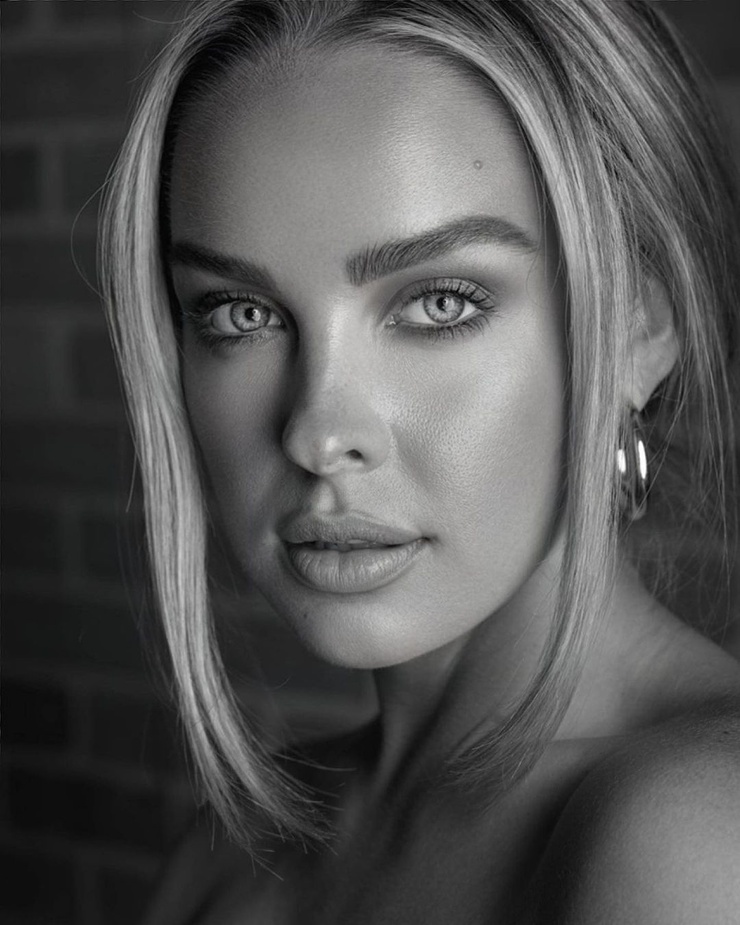 Picture of Kim Wolverton.