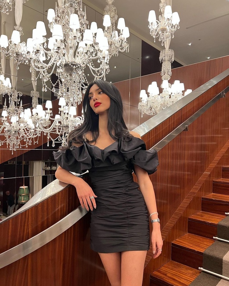 Picture of Lina (model)