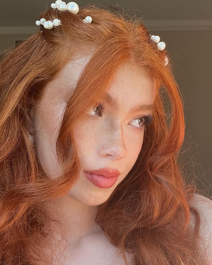 Image of Holly Strach