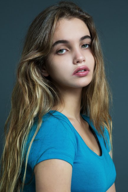 Picture of sophie collins
