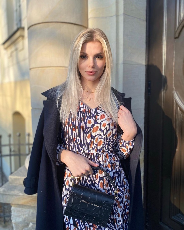Image of Angela Jurkowianiec