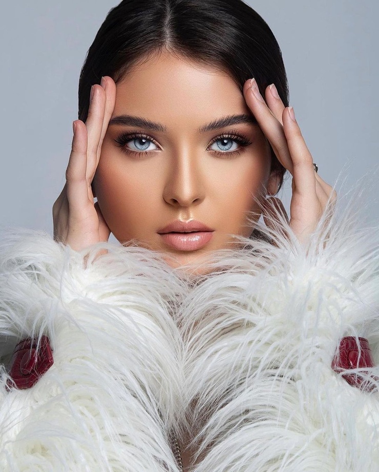 Picture of Julia Moraes